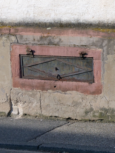 Four Windows with Sandstone Settings – pictures imperfect blog