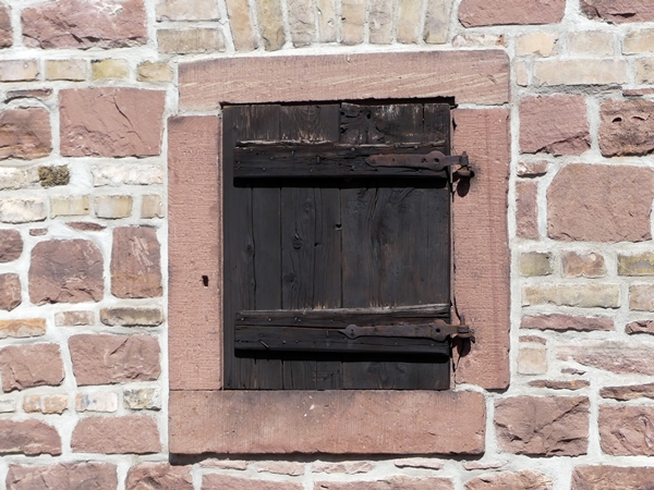 Windows with Sandstone Frames – pictures imperfect blog